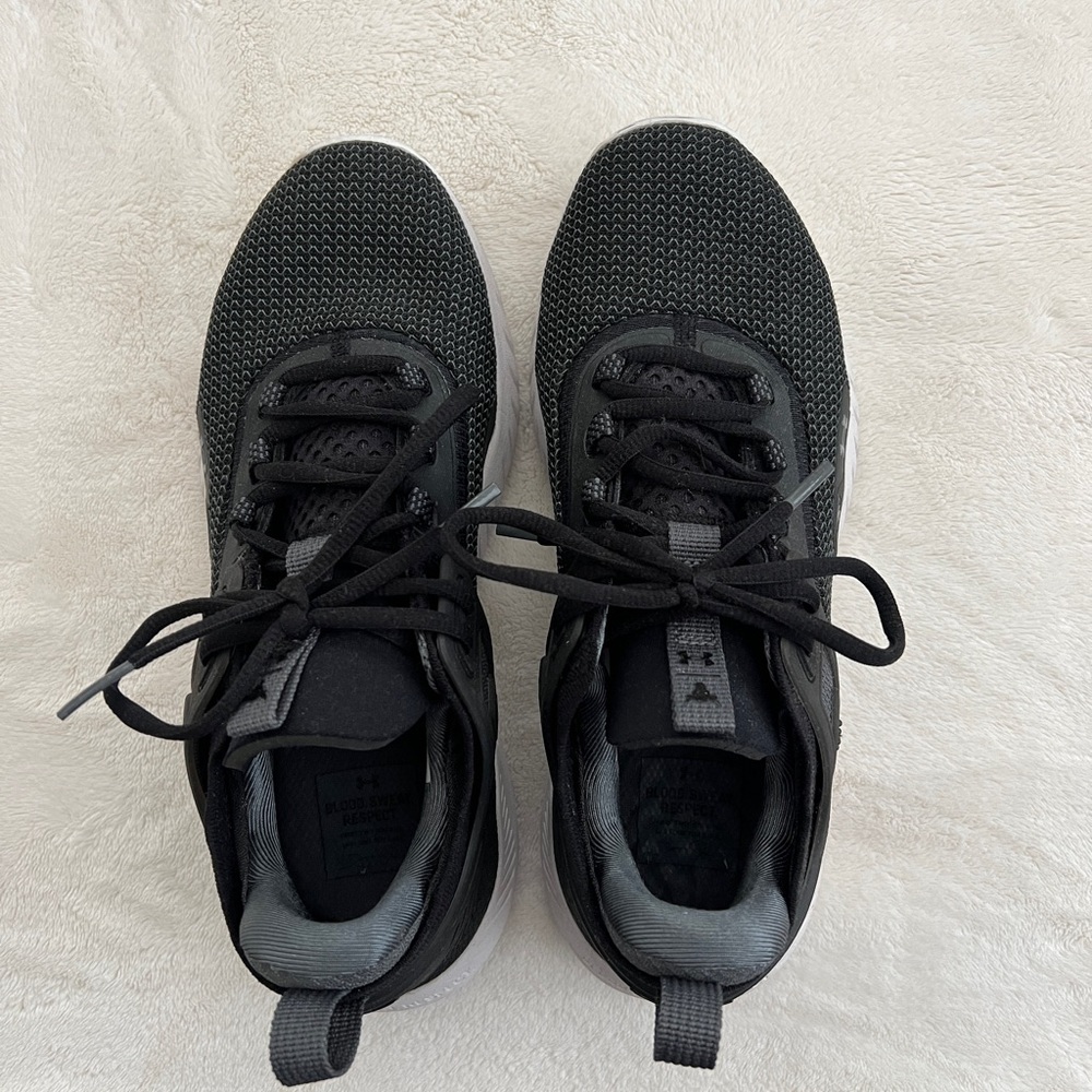 Men’s Black Under Armor Hovr Shoes - Gem